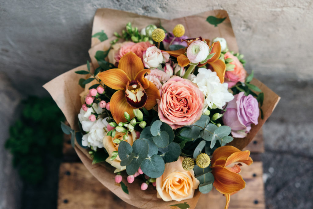 Weiße Rose: Bedeutung und Symbolik ihrer sanften Blüten