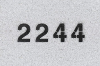 2244 Bedeutung: Eine Zahl nicht von dieser Welt