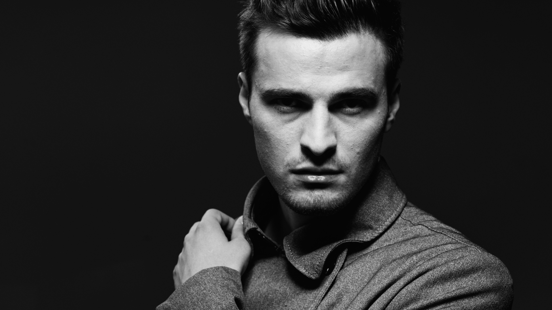 7 Arten narzisstischer Kontrolle im Alltag, die viele zu spät erkennen